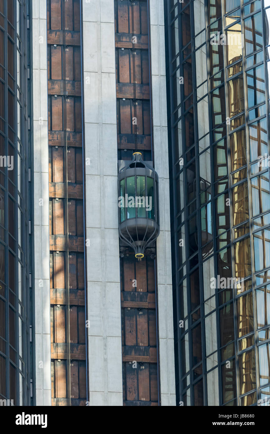 Fancy buildings hi-res stock photography and images - Alamy