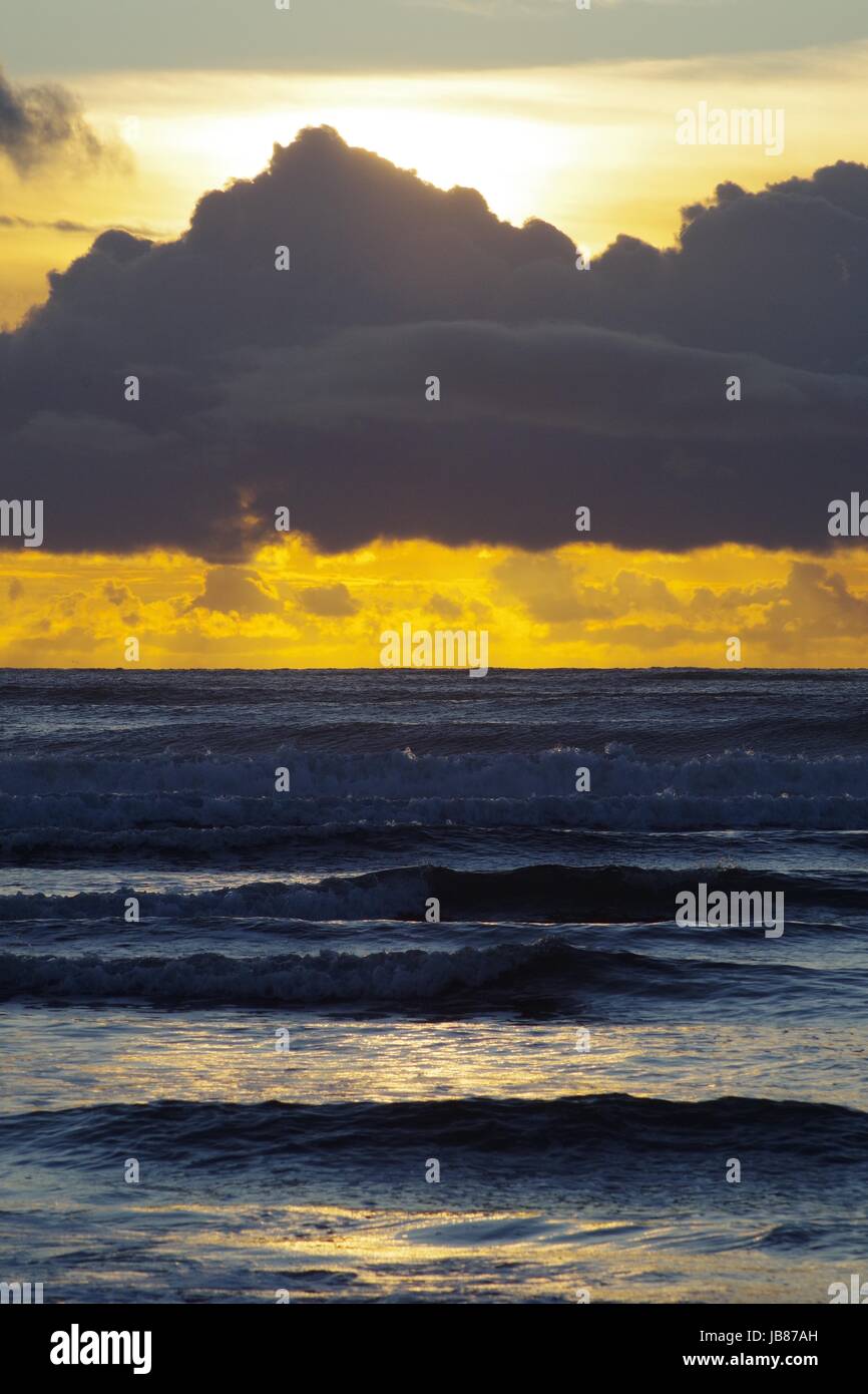 Golden Spring Sunrise above the North Sea. Aberdeen Beach, Scotland ...