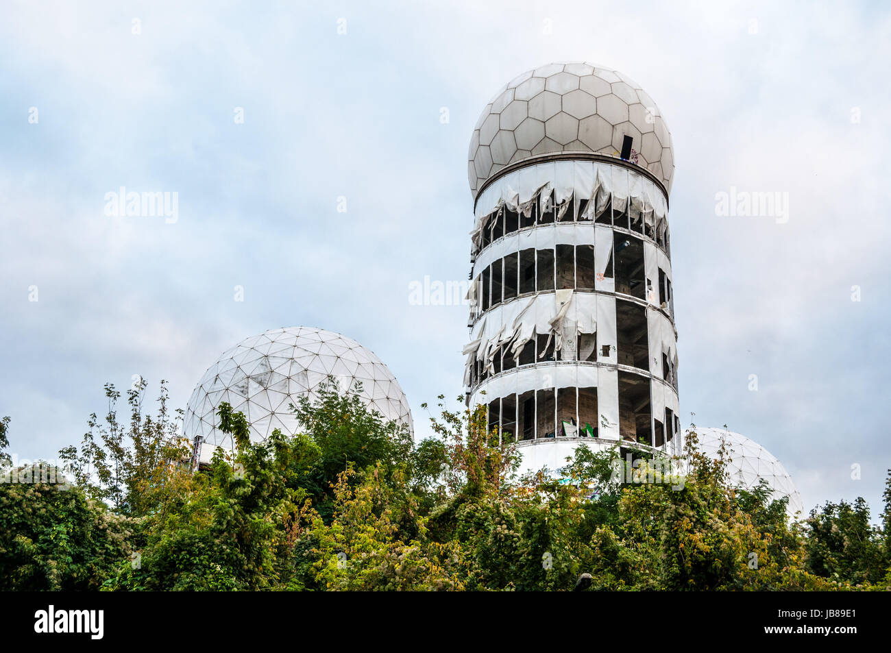former NSA listening station on the Teufelsberg in Berlin Stock Photo ...