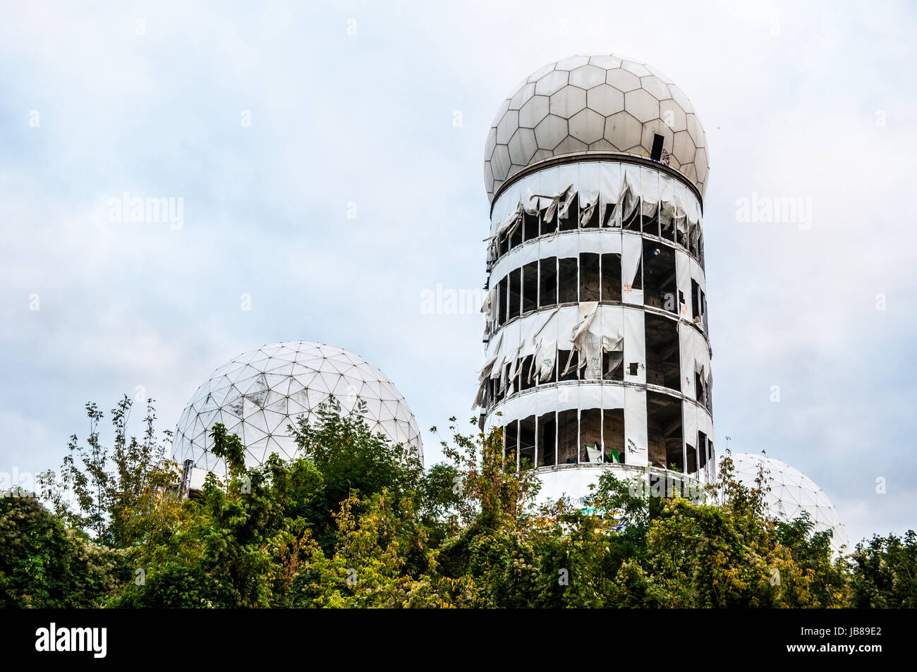 former NSA listening station on the Teufelsberg in Berlin Stock Photo ...