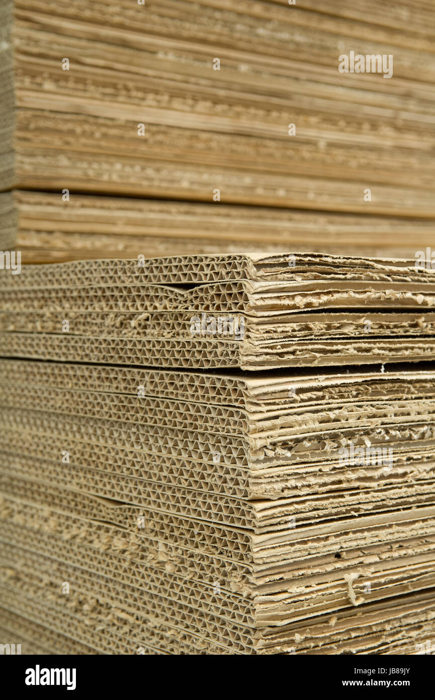 Wellpappe hi-res stock photography and images - Alamy