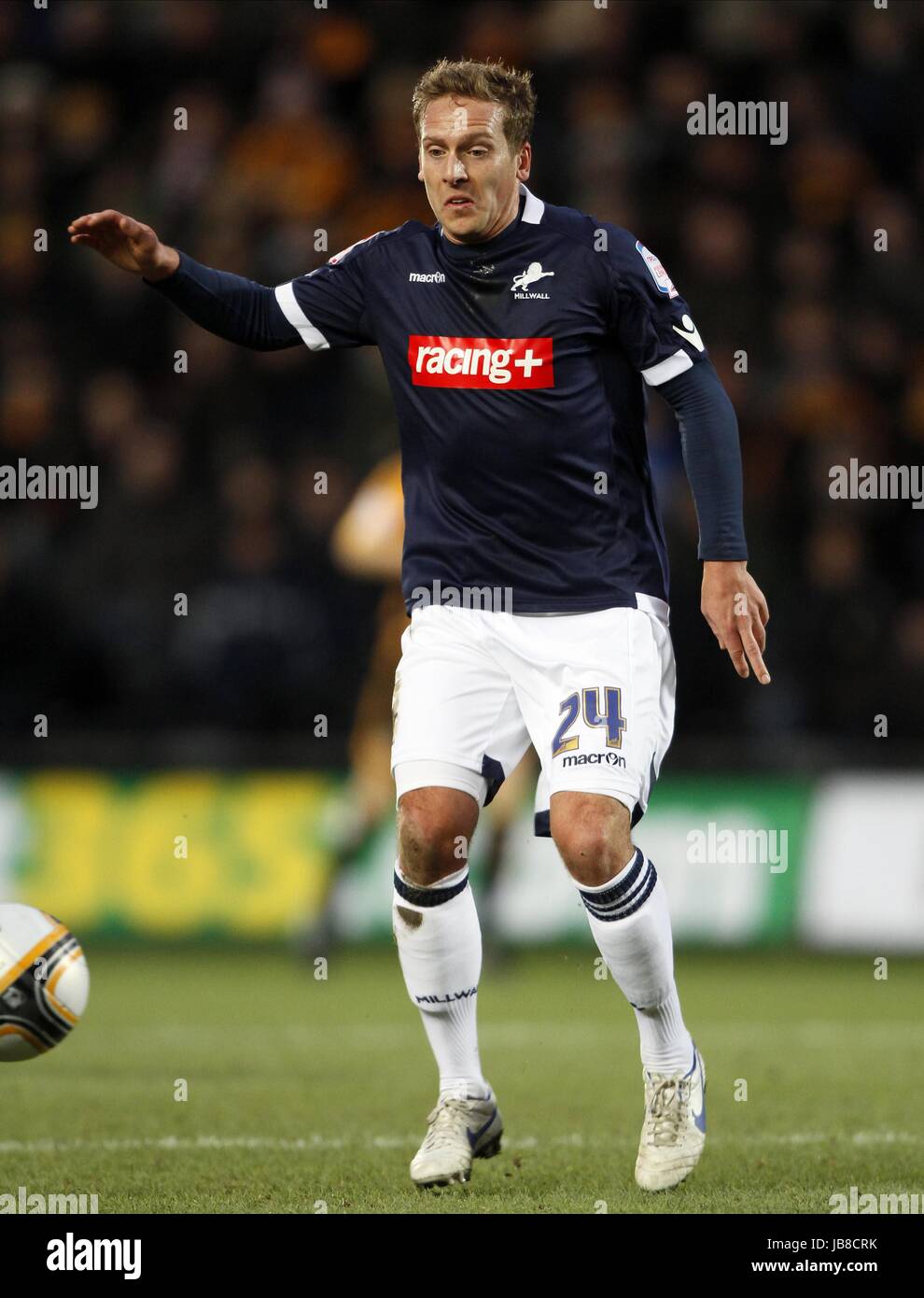BRIAN HOWARD MILLWALL FC MILLWALL FC KC STADIUM HULL ENGLAND 17 ...