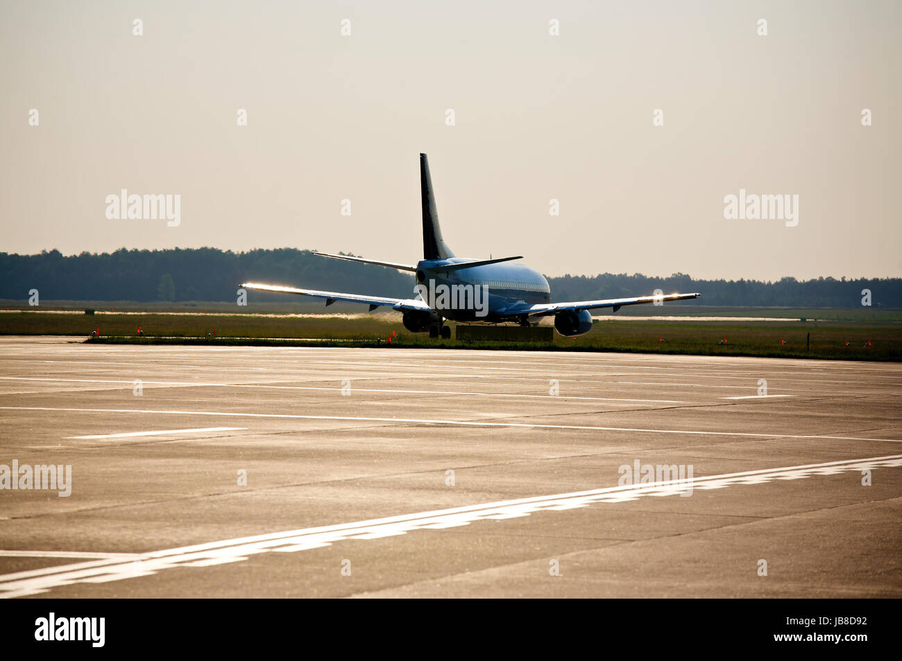 Airplane - rear view Stock Photo - Alamy