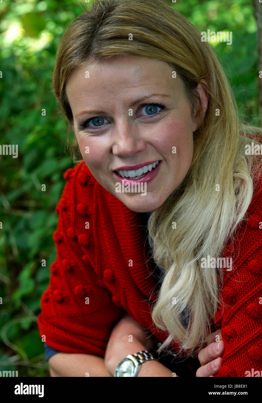 Ellie Harrison, wildlife and countryside television presenter Stock ...