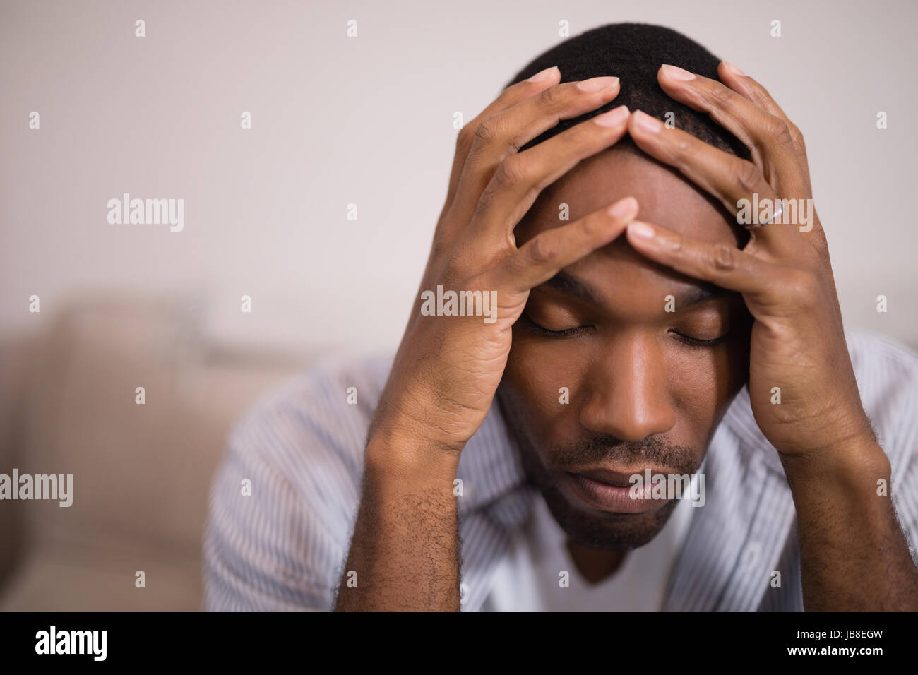 Close up upset young hi-res stock photography and images - Alamy