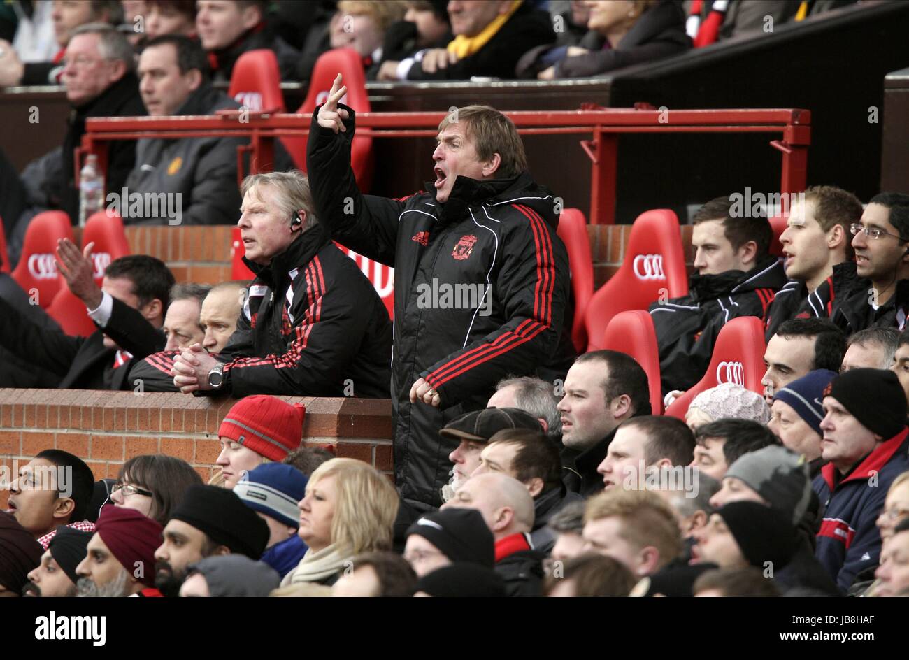 KENNY DALGLISH & SAMMY LEE SHO MANCHESTER UNITED V LIVERPOOL OLD ...