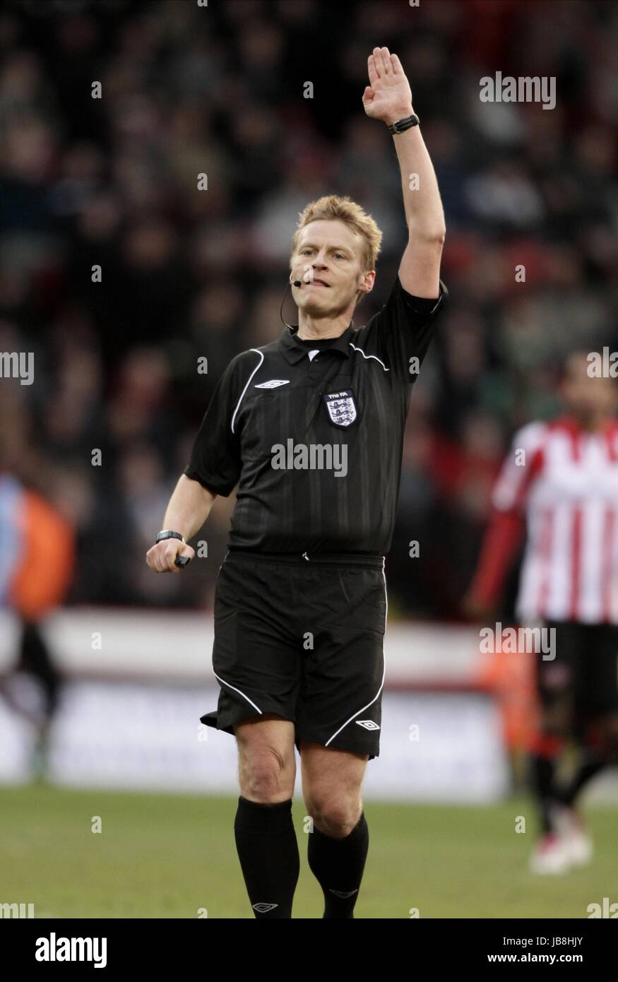 MIKE JONES PREMIERSHIP REFEREE PREMIERSHIP REFEREE BRAMALL LANE ...