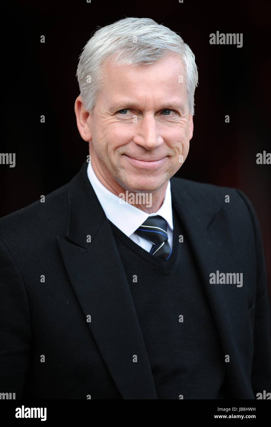 ALAN PARDEW NEWCASTLE UNITED MANAGER STADIUM OF LIGHT SUNDERLAND ... ALAN PARDEW NEWCASTLE UNITED MANAGER STADIUM OF LIGHT SUNDERLAND ...
