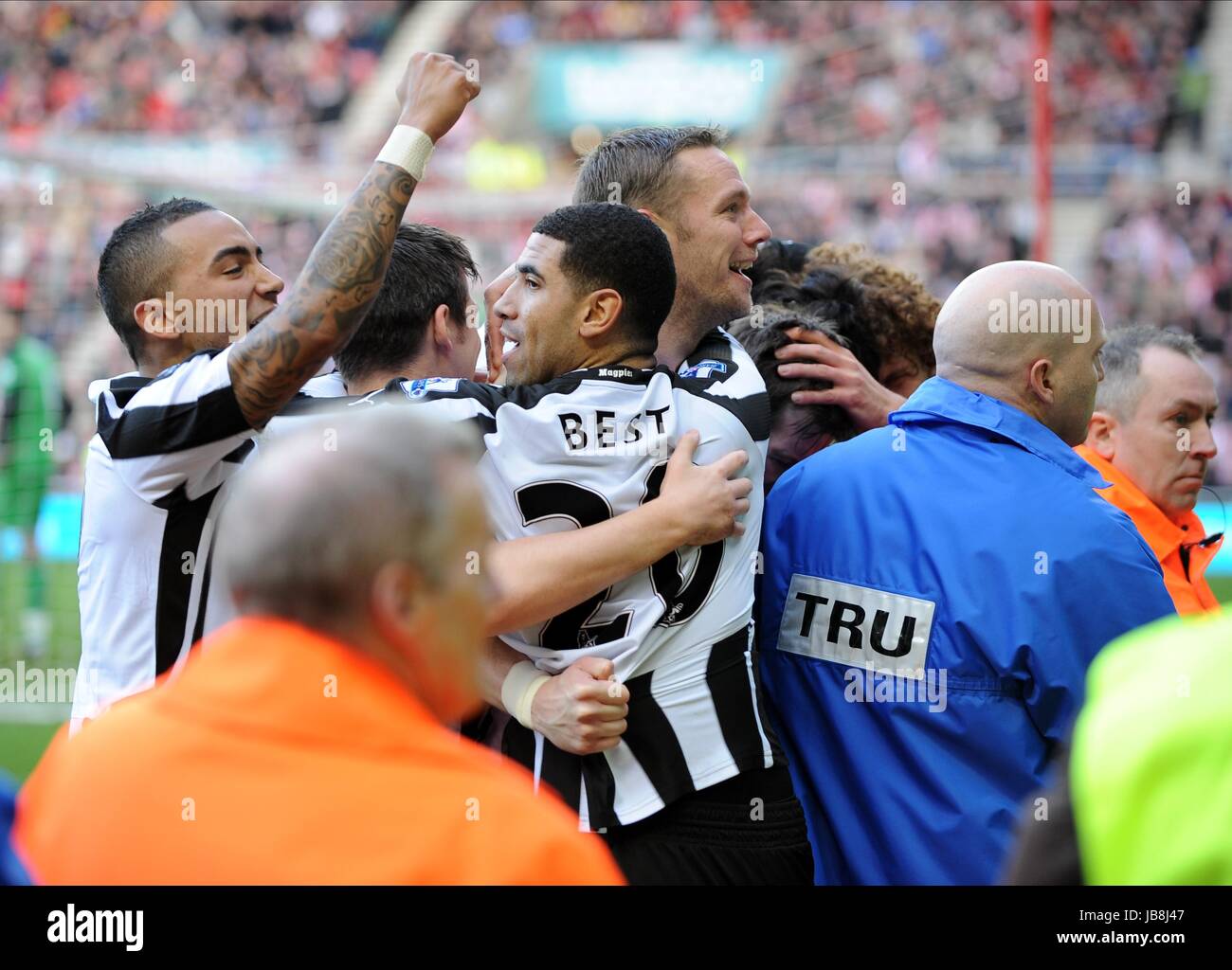 D SIMPSON L BEST K NOLAN SUNDERLAND V NEWCASTLE UN SUNDERLAND V ...
