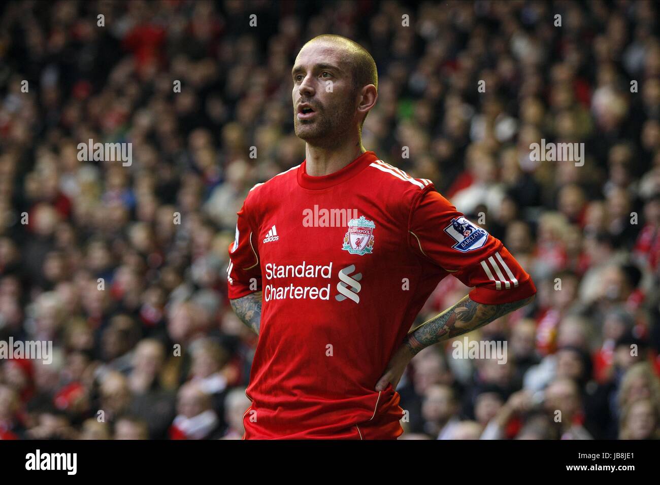 RAUL MEIRELES LIVERPOOL FC LIVERPOOL FC ANFIELD LIVERPOOL ENGLAND 16 ...