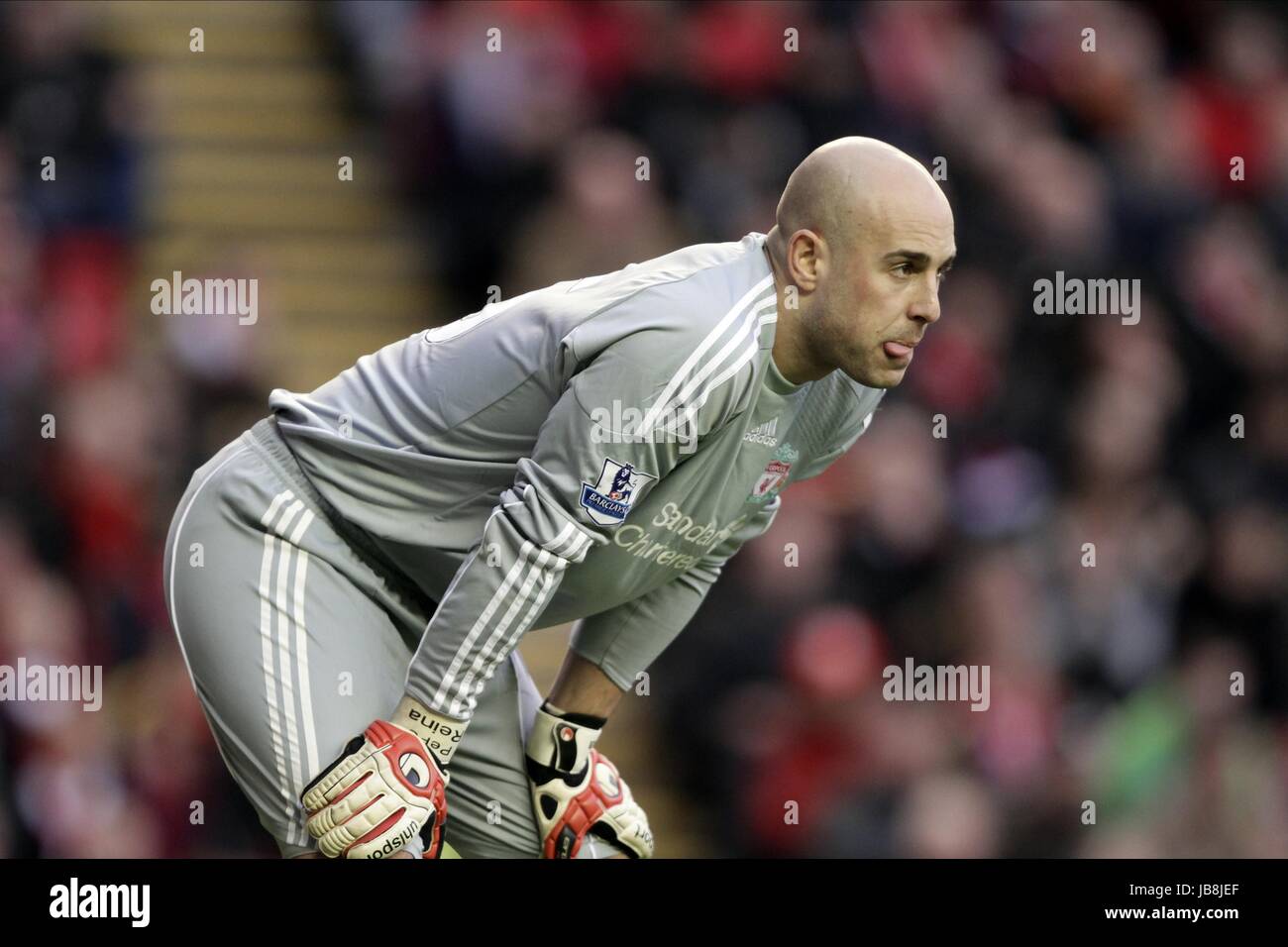 PEPE REINA LIVERPOOL FC LIVERPOOL FC ANFIELD LIVERPOOL ENGLAND 16 ...