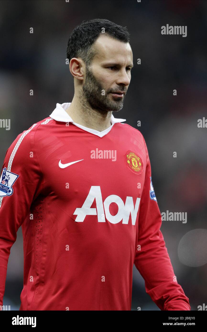 RYAN GIGGS MANCHESTER UNITED FC MANCHESTER UNITED FC OLD TRAFFORD ...