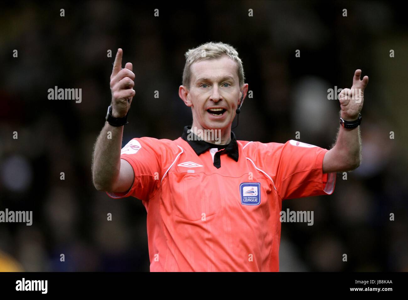 KEITH HILL FOOTBALL REFEREE FOOTBALL REFEREE KC STADIUM HULL ENGLAND 29 ...