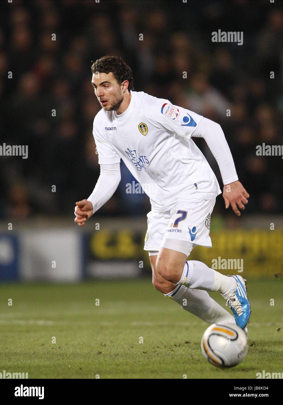 DAVIDE SOMMA LEEDS UNITED FC LEEDS UNITED FC KC STADIUM HULL ENGLAND 01 ...