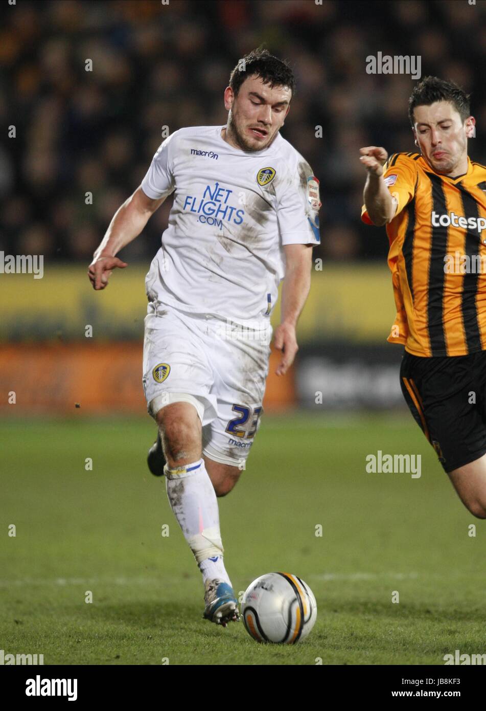 ROBERT SNODGRASS LEEDS UNITED FC LEEDS UNITED FC KC STADIUM HULL ...