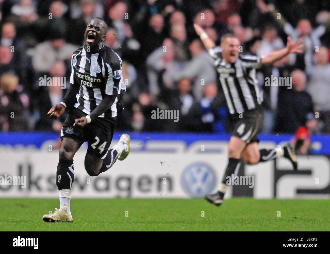 CHEIK TIOTE CELEBRATES GOAL WI NEWCASTLE V ARSENAL ST JAMES PARK ...