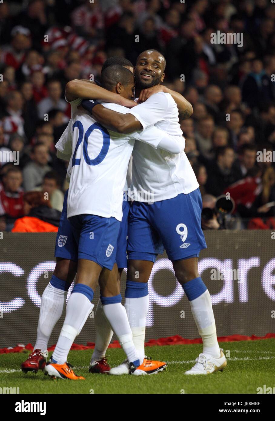 ASHLEY YOUNG & DARREN BENT CEL DENMARK V ENGLAND PARKEN COPENHAGEN ...