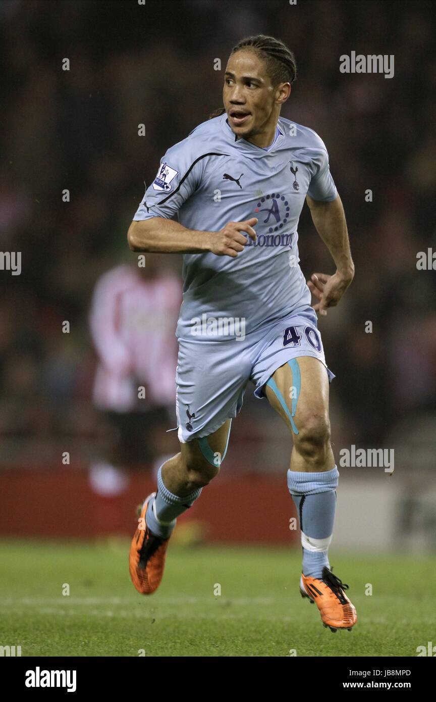 STEVEN PIENAAR TOTTENHAM HOTSPUR FC TOTTENHAM HOTSPUR FC STADIUM OF ...