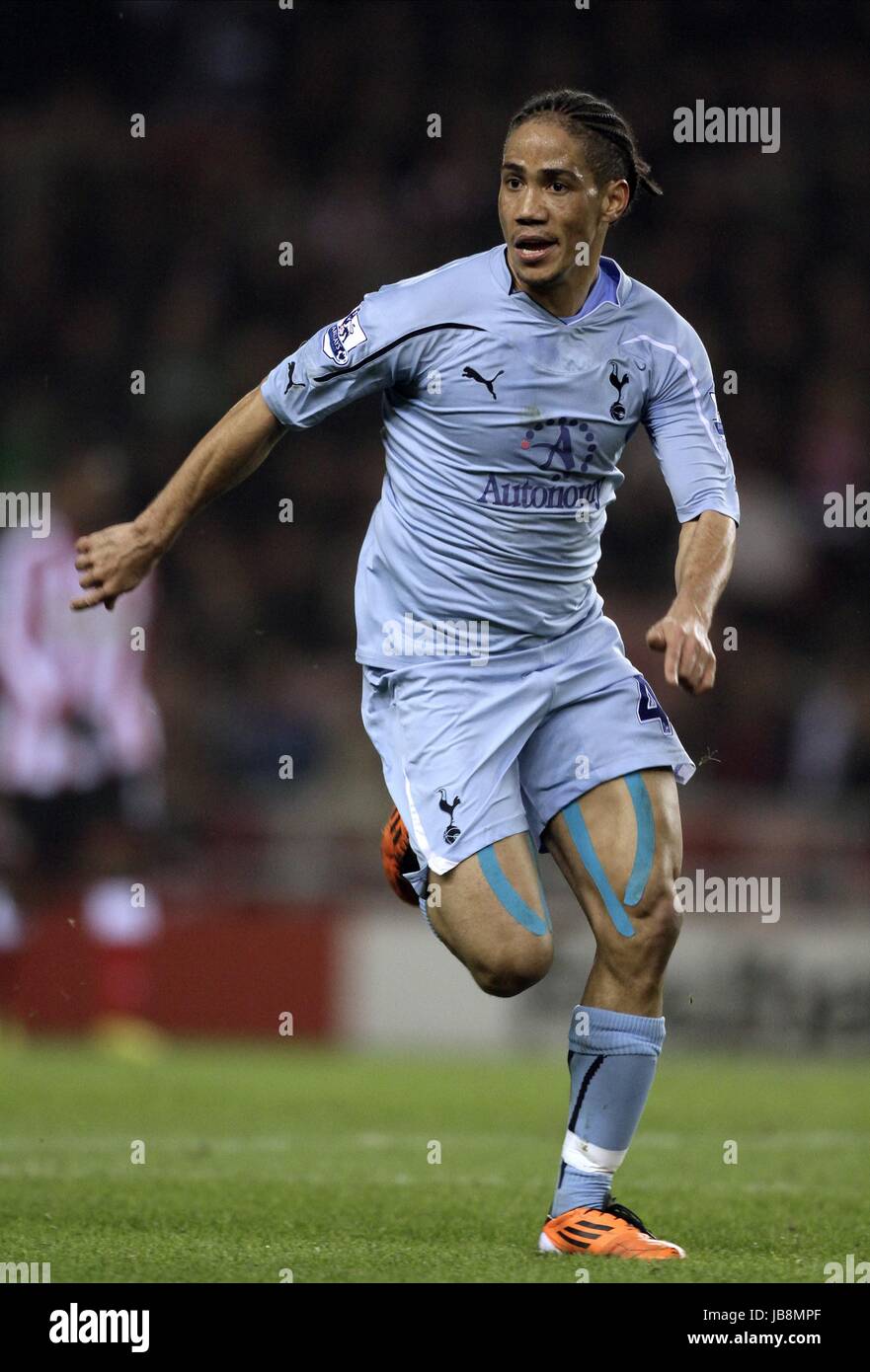Steven pienaar tottenham hi-res stock photography and images - Alamy