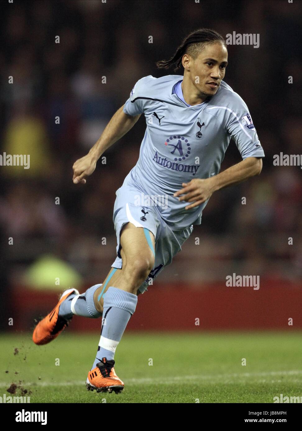 Steven pienaar tottenham hi-res stock photography and images - Alamy