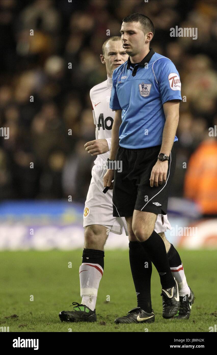 WAYNE ROONEY , REFEREE MICHAEL OLIVER, WOLVES V MANCHESTER UNITED FC ...
