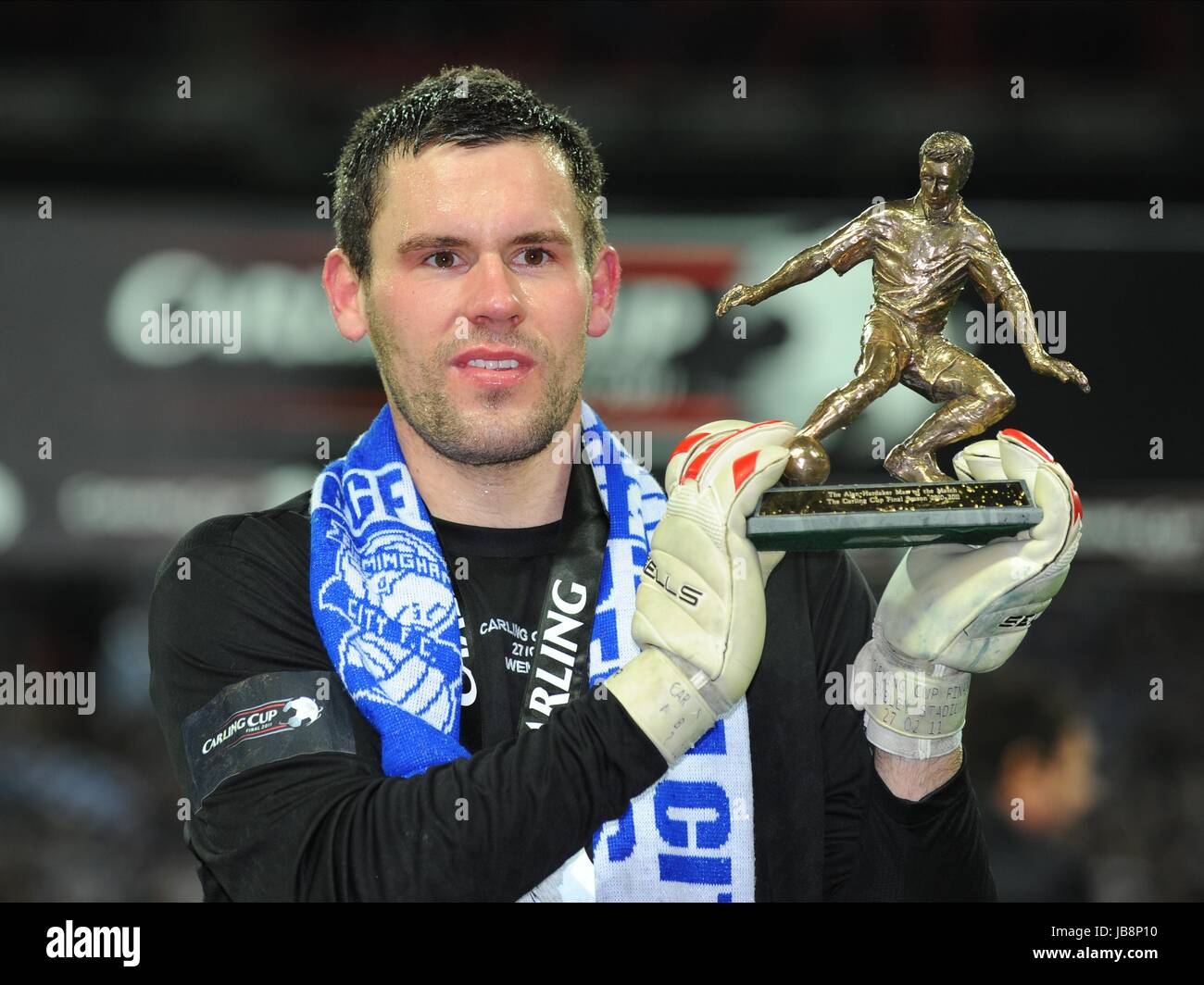 BEN FOSTER WITH THE MAN OF THE BIRMINGHAM CITY FC WEMBLEY STADIUM ...