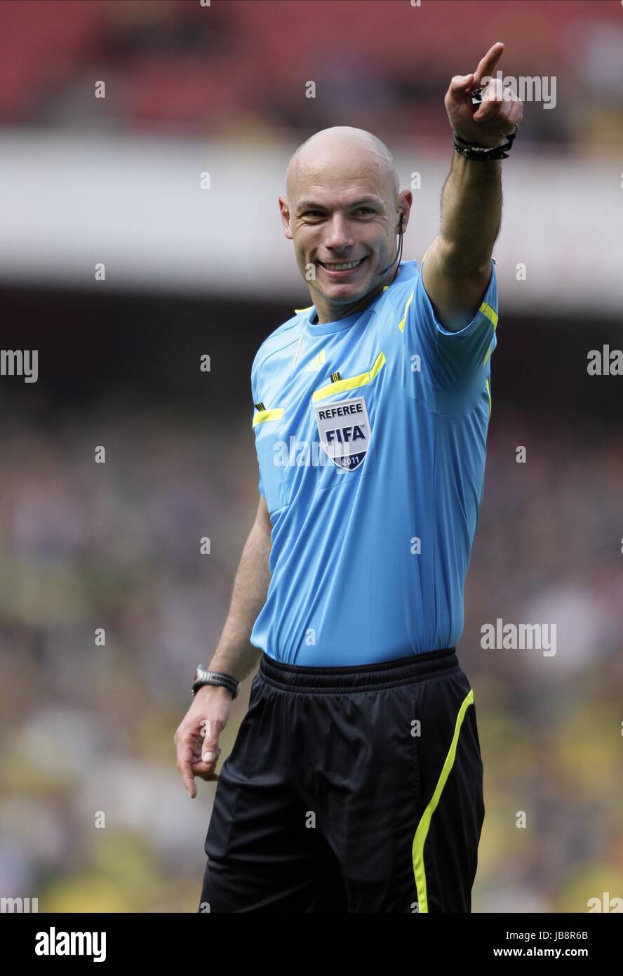HOWARD WEBB BRAZIL V SCOTLAND EMIRATES STADIUM LONDON ENGLAND 27 March ...