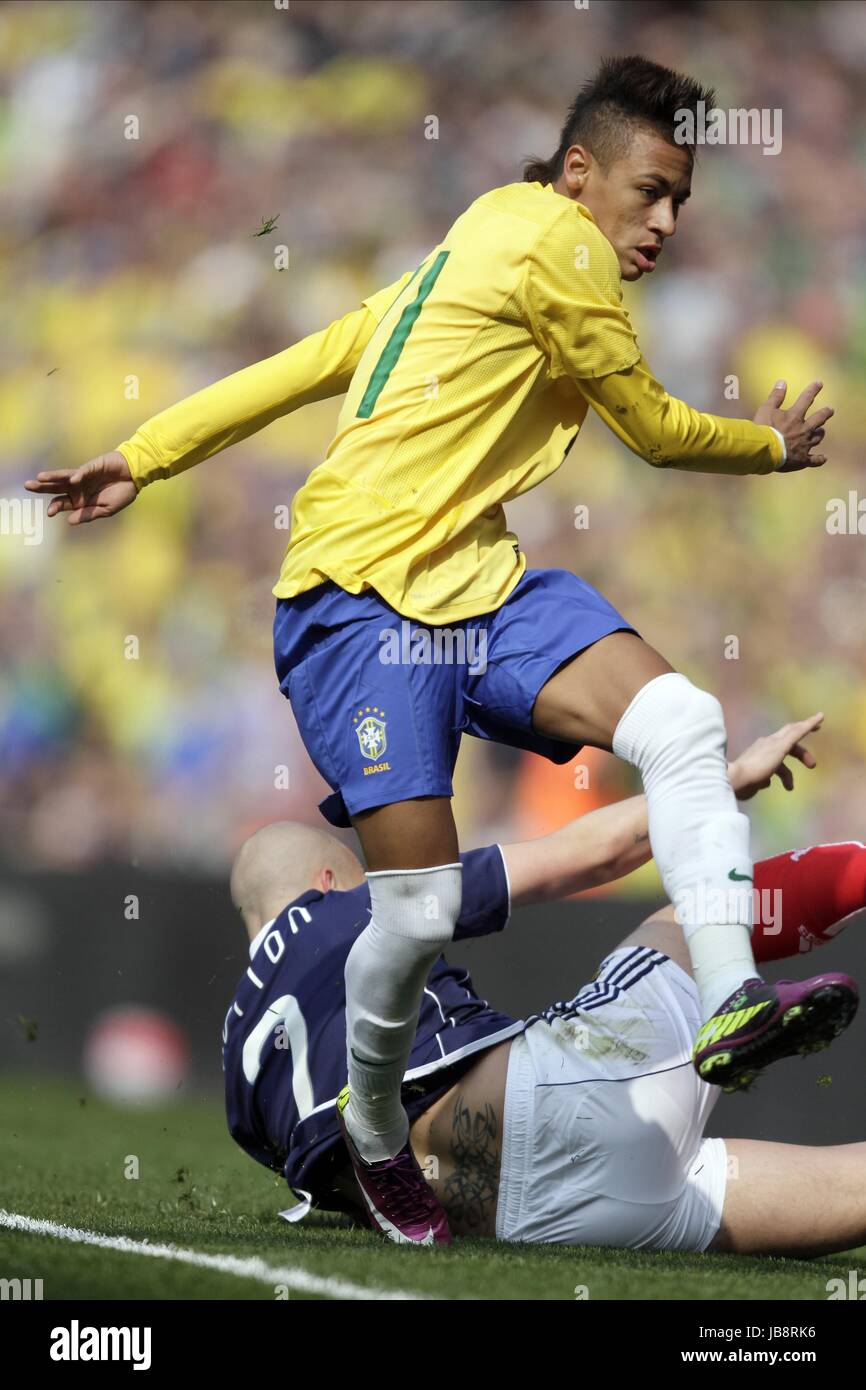 NEYMAR ALAN HUTTON BRAZIL V SCOTLAND BRAZIL V SCOTLAND EMIRATES STADIUM ...