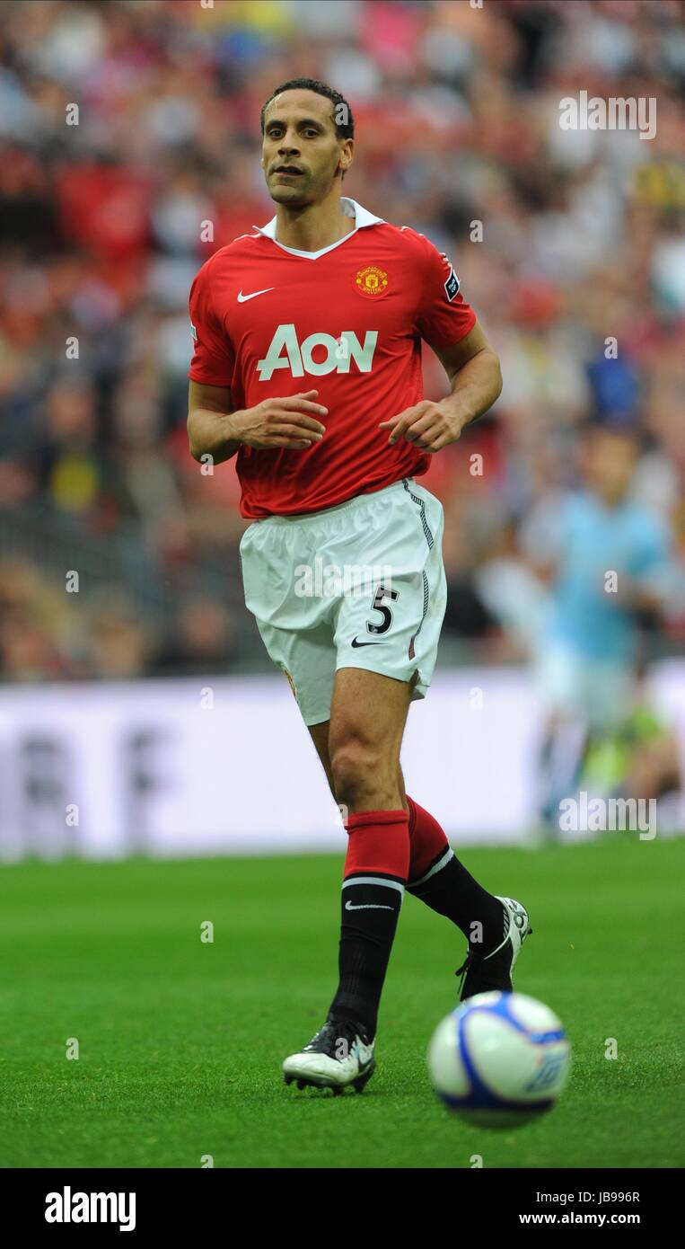 Rio ferdinand manchester united 2011 hi-res stock photography and ...