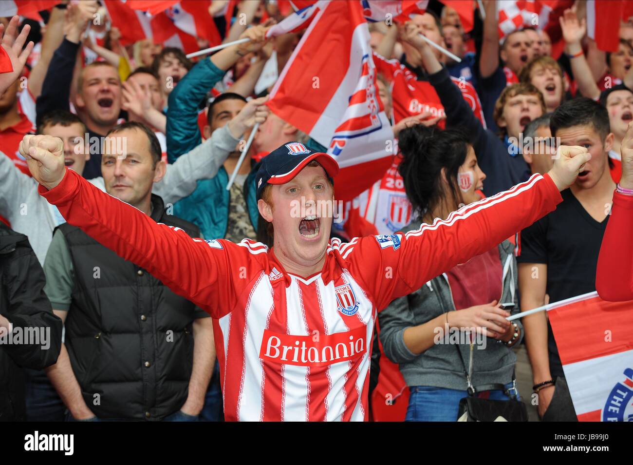 Stoke fans hi-res stock photography and images - Alamy