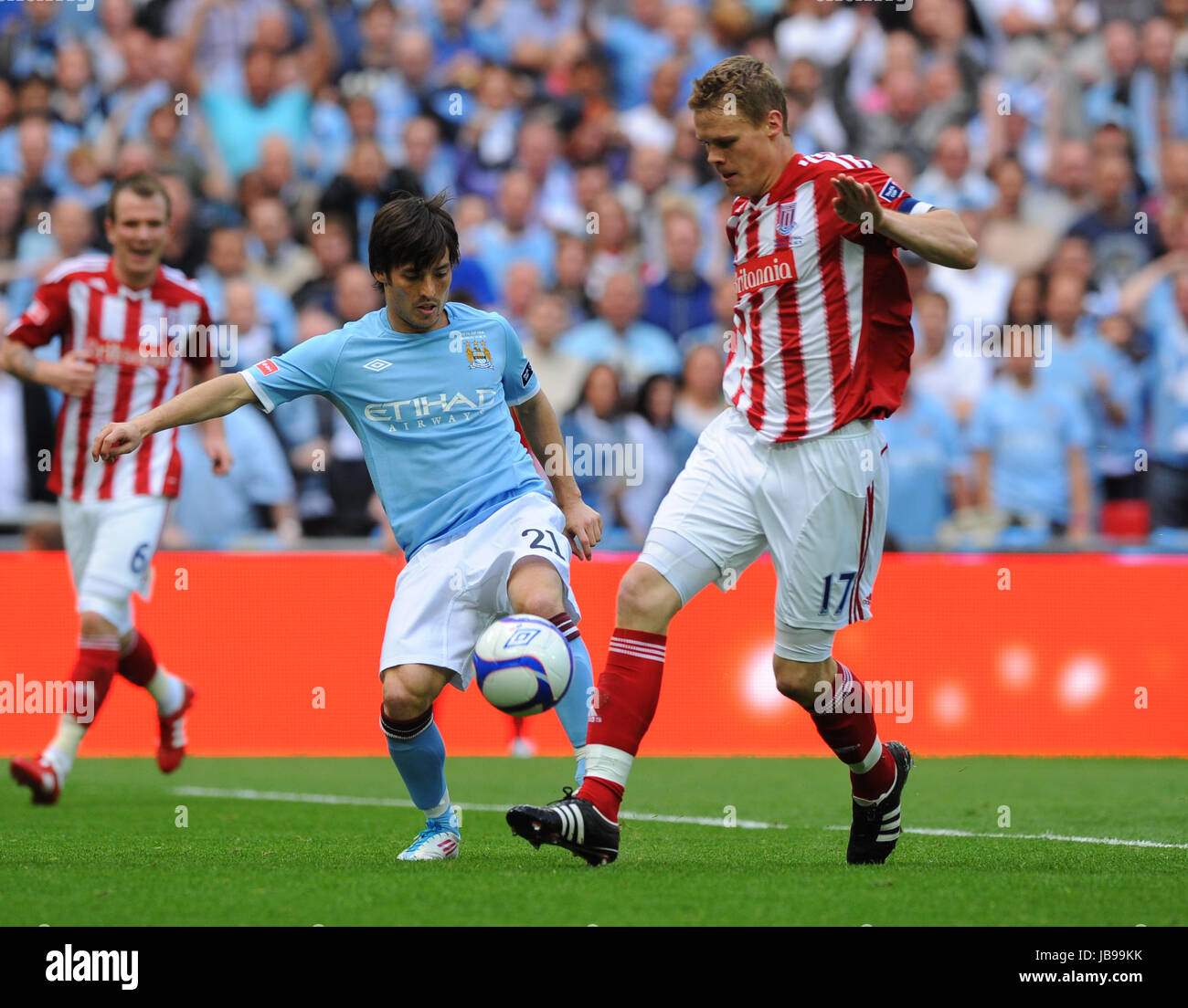 David shawcross hi-res stock photography and images - Alamy