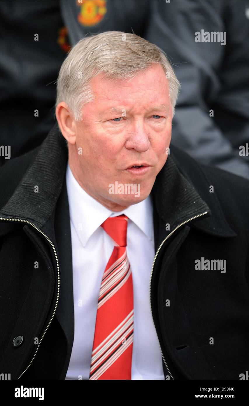 SIR ALEX FERGUSON MANCHESTER UNITED FC MANAGER MANCHESTER UNITED FC ...