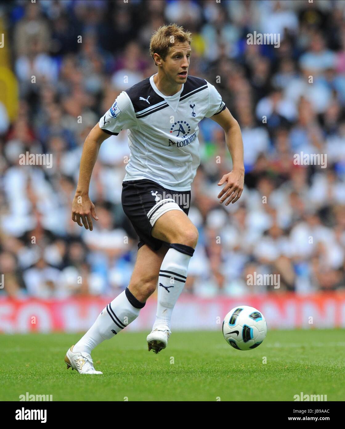 MICHAEL DAWSON TOTTENHAM HOTSPUR FC WHITE HART LANE LONDON ENGLAND 22 ...