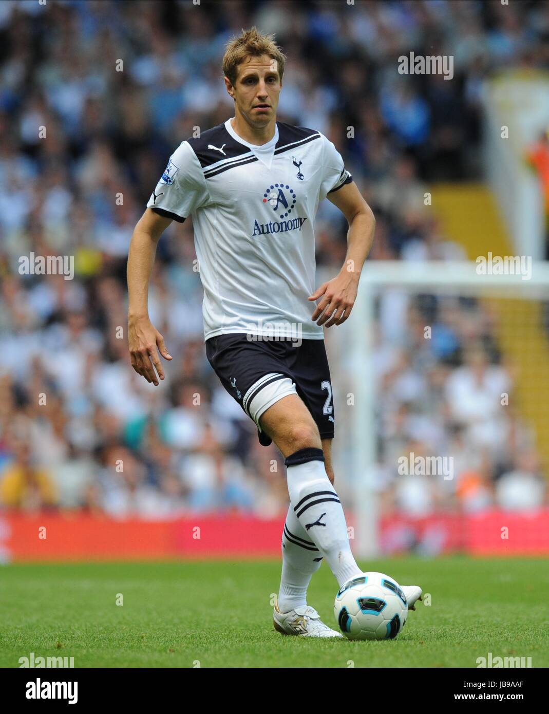 MICHAEL DAWSON TOTTENHAM HOTSPUR FC WHITE HART LANE LONDON ENGLAND 22 ...