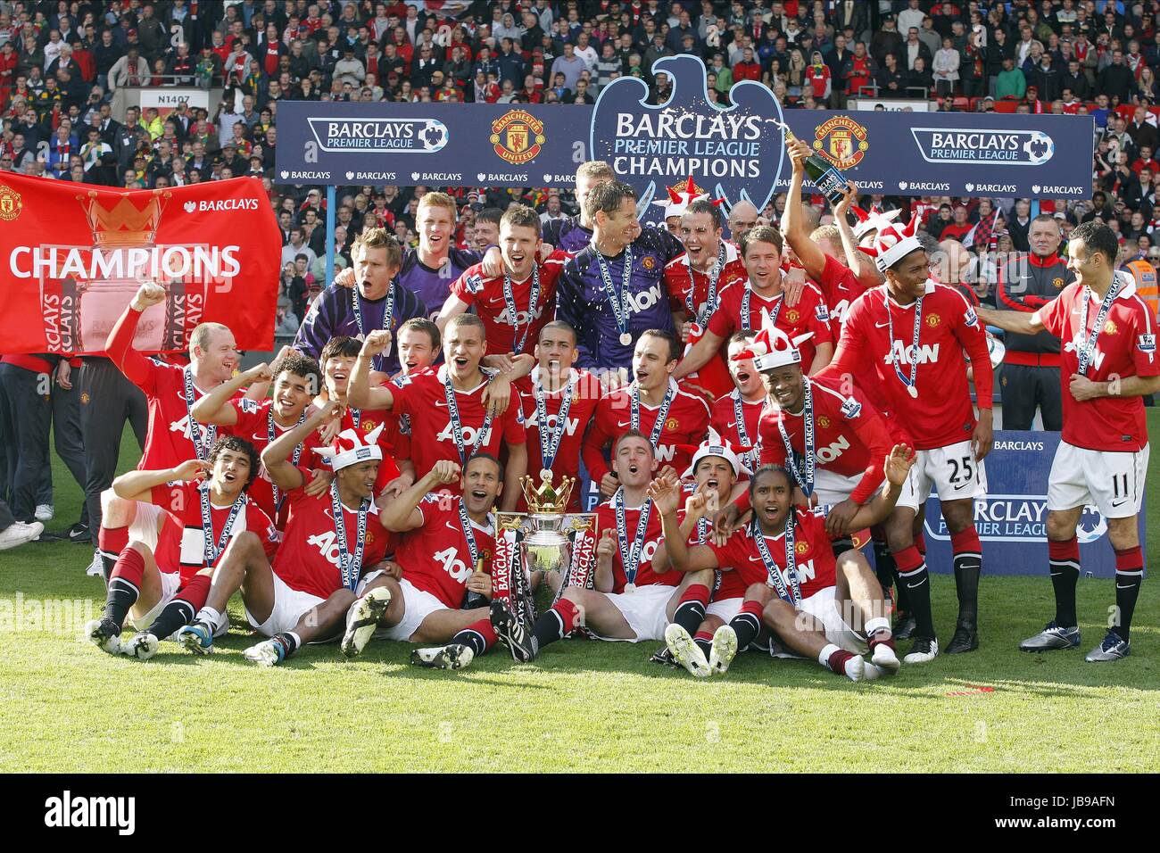 MANCHESTER UNITED CELEBRATIONS MANCHESTER UNITED C MANCHESTER UNITED ...