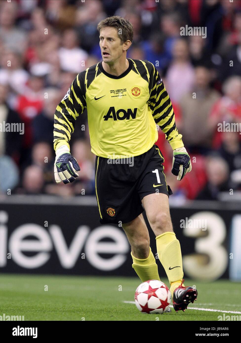 Edwin van der saar champions league hi-res stock photography and images ...