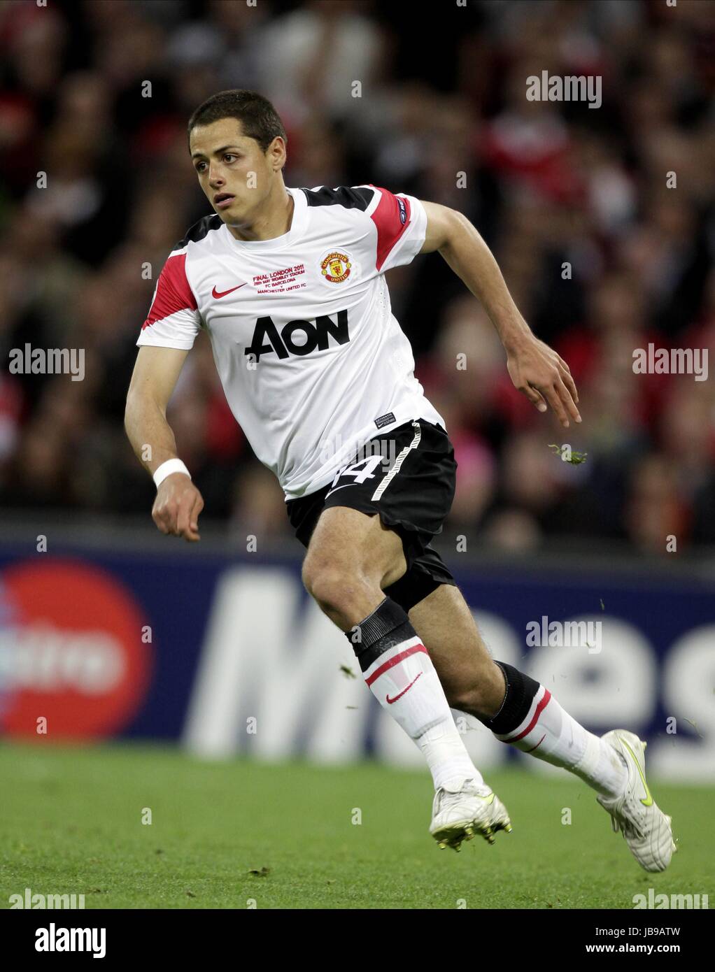 JAVIER HERNANDEZ MANCHESTER UNITED FC MANCHESTER UNITED FC WEMBLEY ...