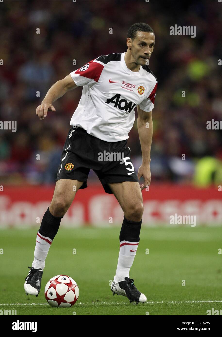 Rio ferdinand manchester united 2011 hi-res stock photography and ...