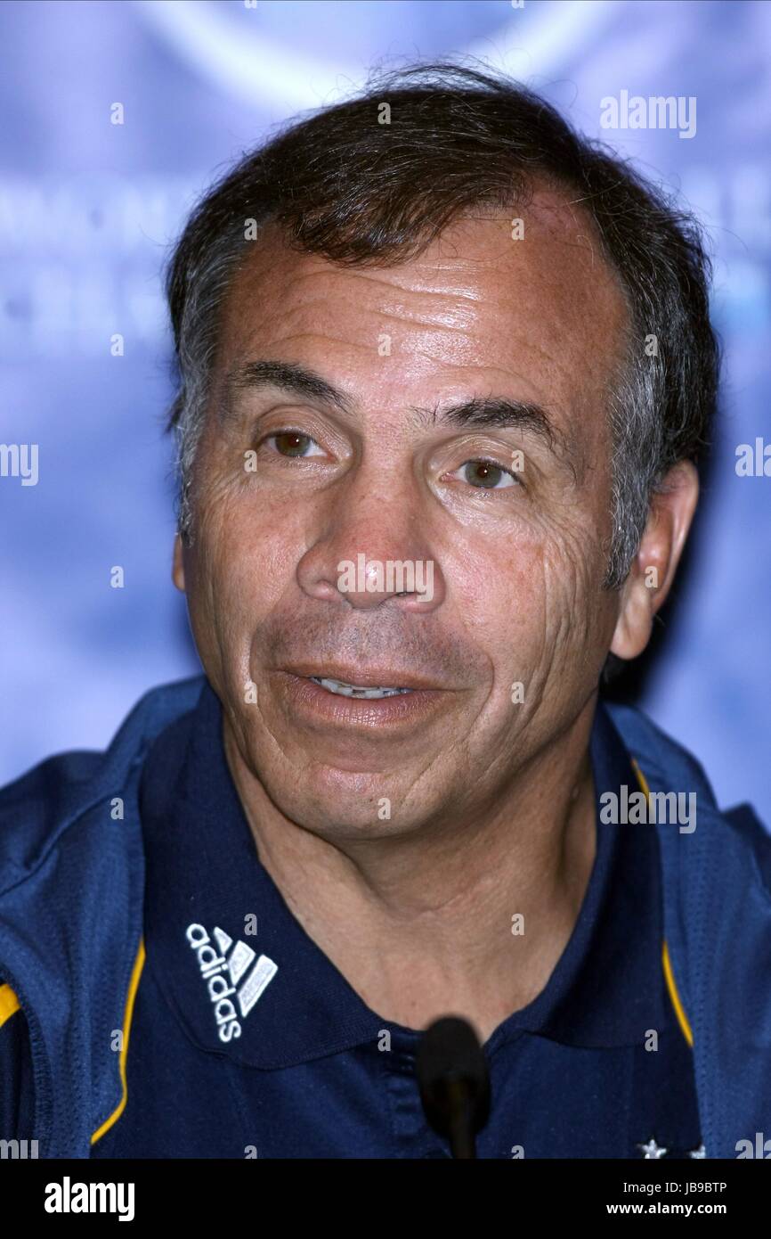 BRUCE ARENA LA GALAXY HEAD COACH MARINA DEL REY LOS ANGELES CALIFORNIA ...