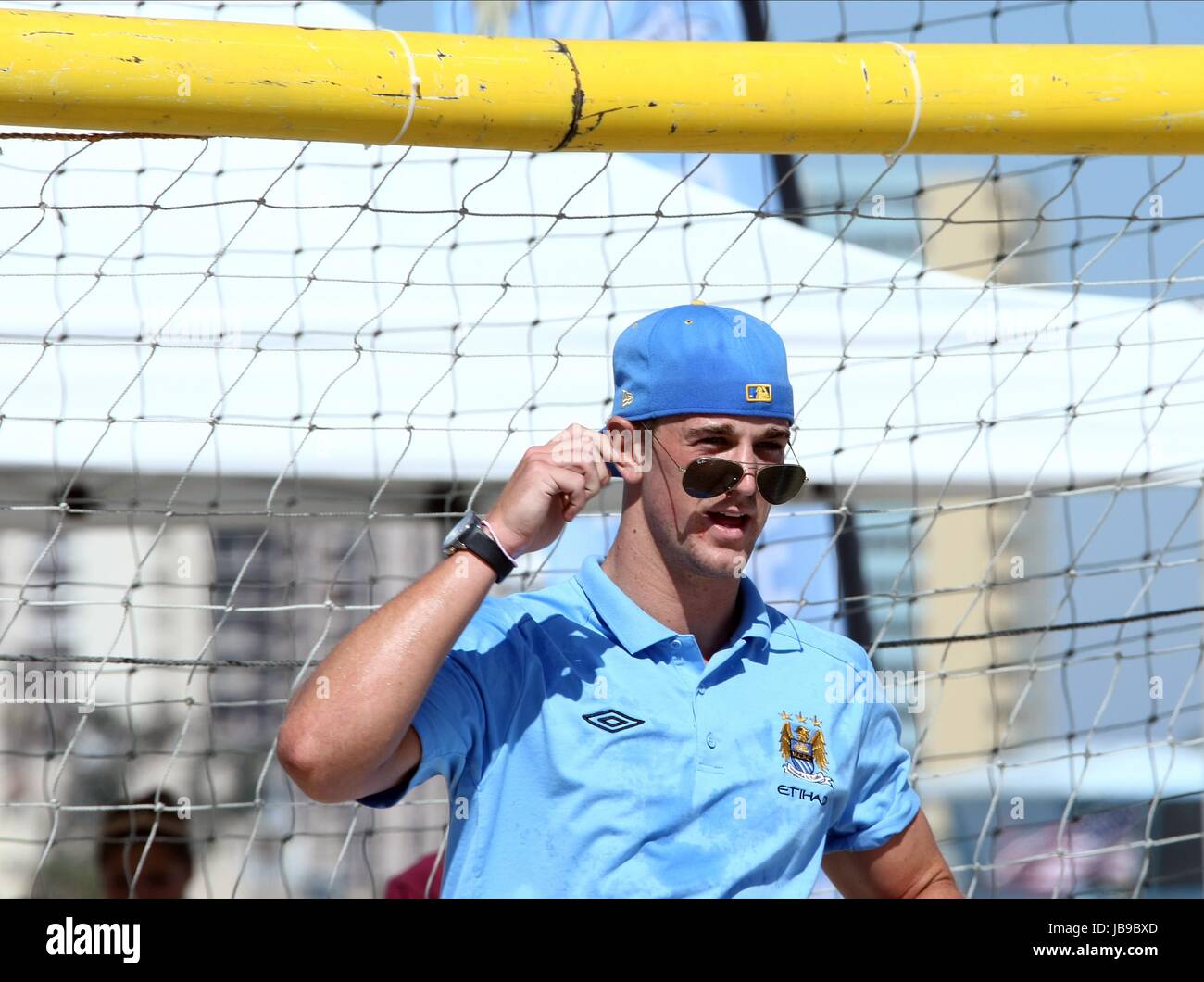 JOE HART IN GOAL FOR PENALTY C MANCHESTER CITY LOS ANGELES CALIFORNIA ...