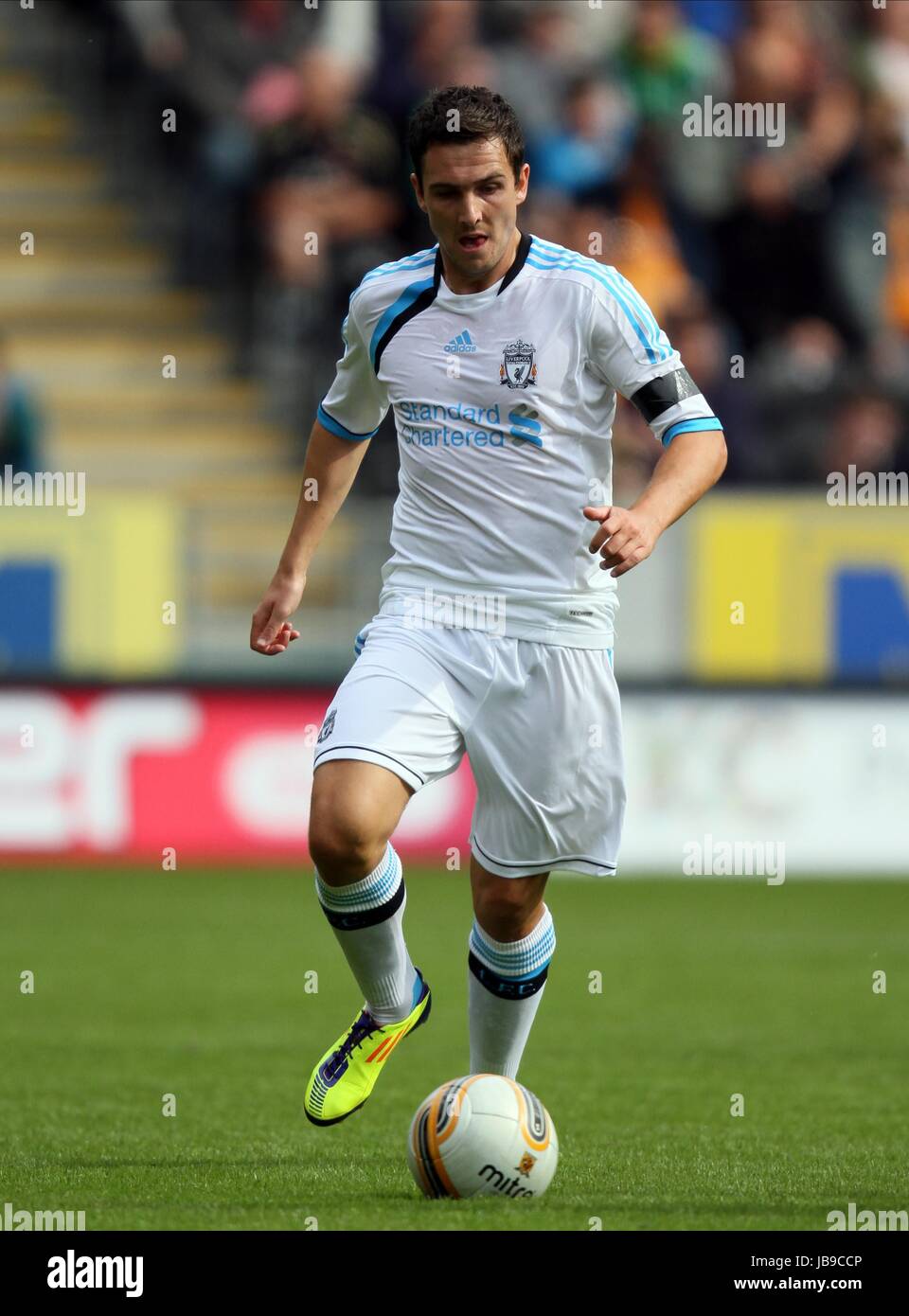 STEWART DOWNING LIVERPOOL FC LIVERPOOL FC KC STADIUM HULL ENGLAND 23 ...