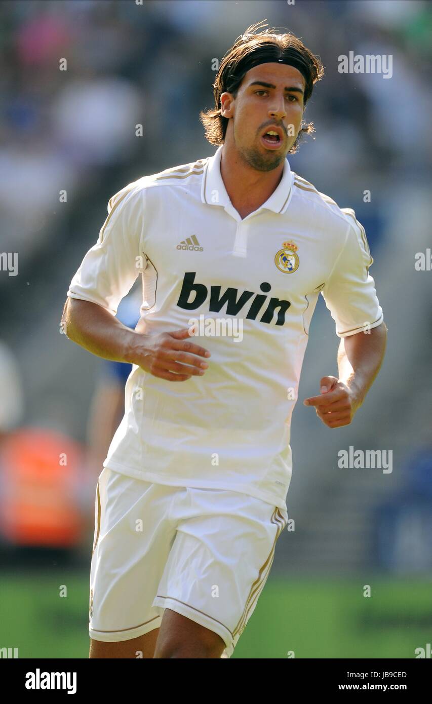 SAMI KHEDIRA REAL MADRID C.F REAL MADRID C.F KING POWER STADIUM ...