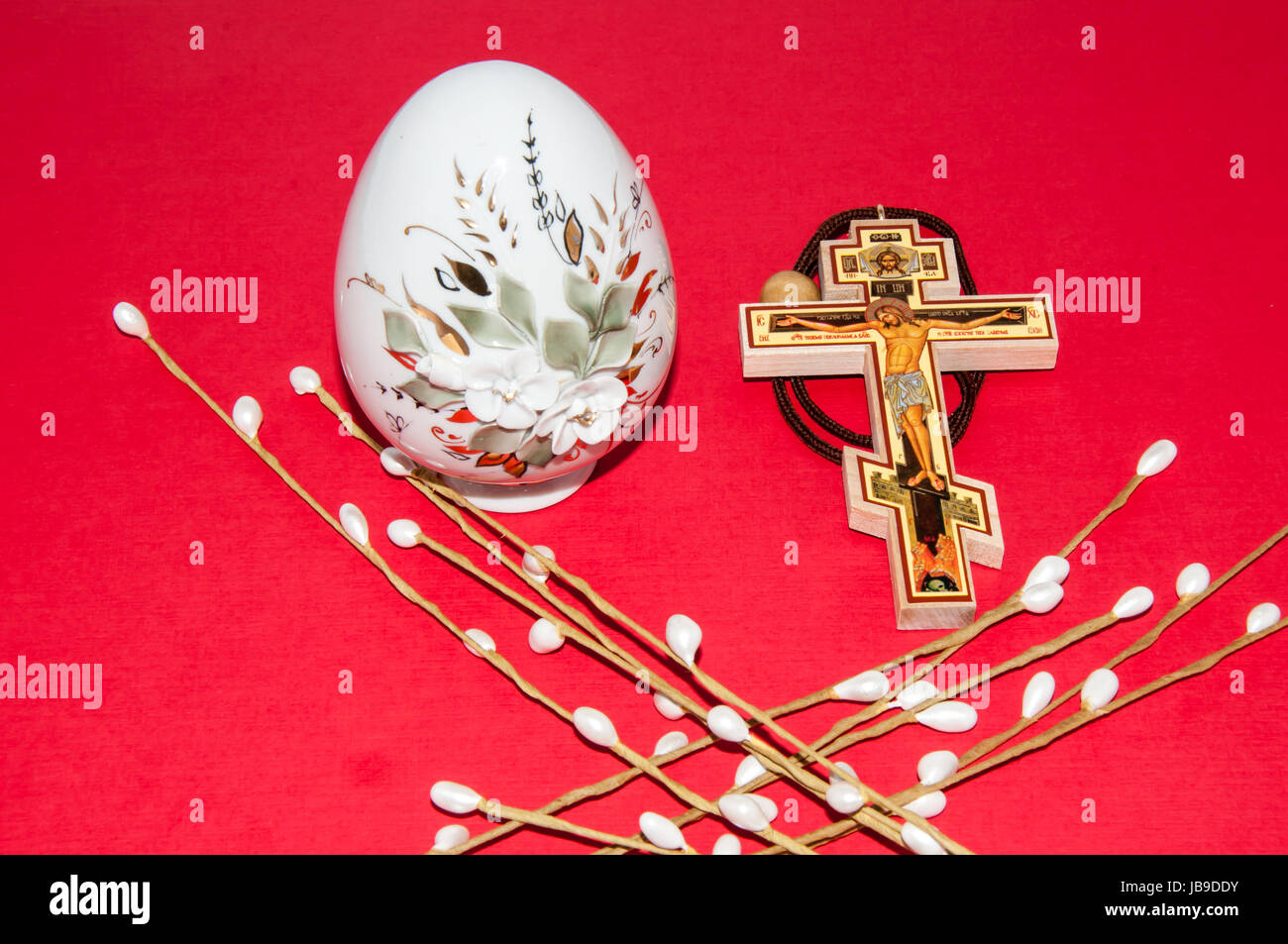 Easter egg and cross for the feast of the radiant resurrection of ...