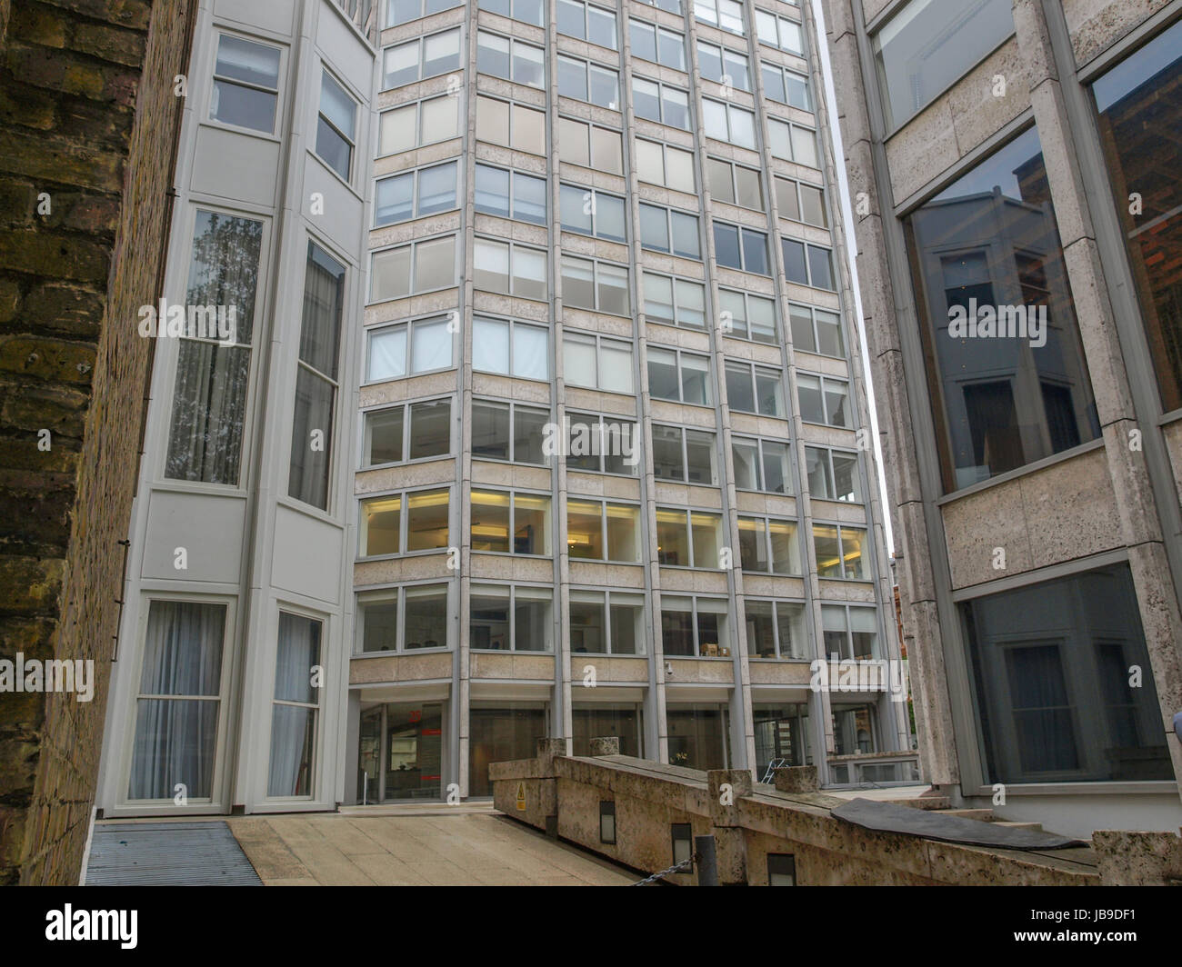 Economist Building London High Resolution Stock Photography and Images ...