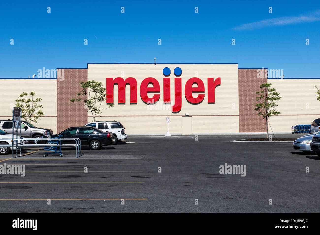 Indianapolis - Circa June 2017: Meijer Retail Location. Meijer is a ...