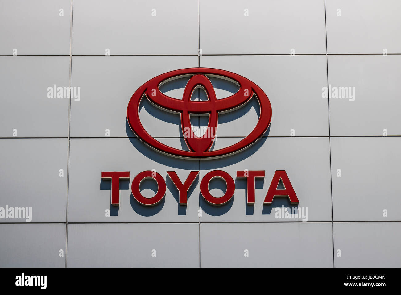 Indianapolis - Circa June 2017: Toyota Car and SUV Logo and Signage ...