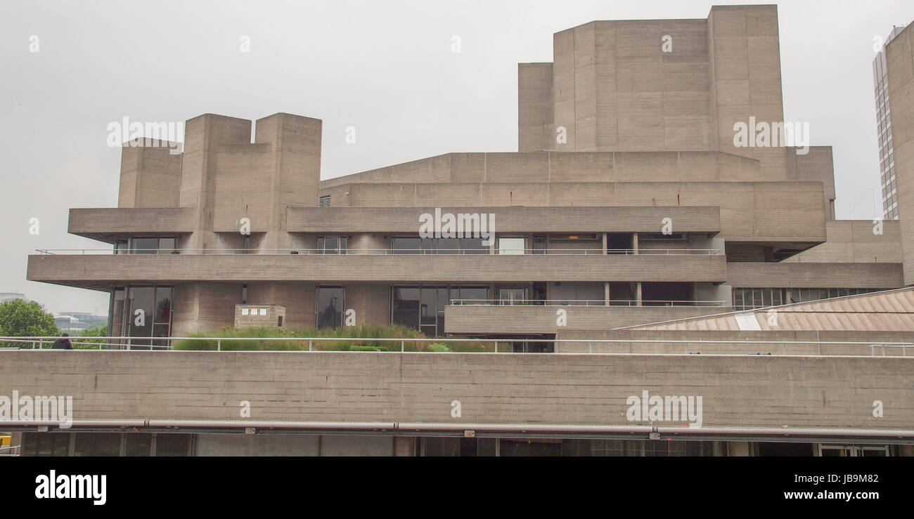 The National Theatre iconic new brutalist architecture in London ...