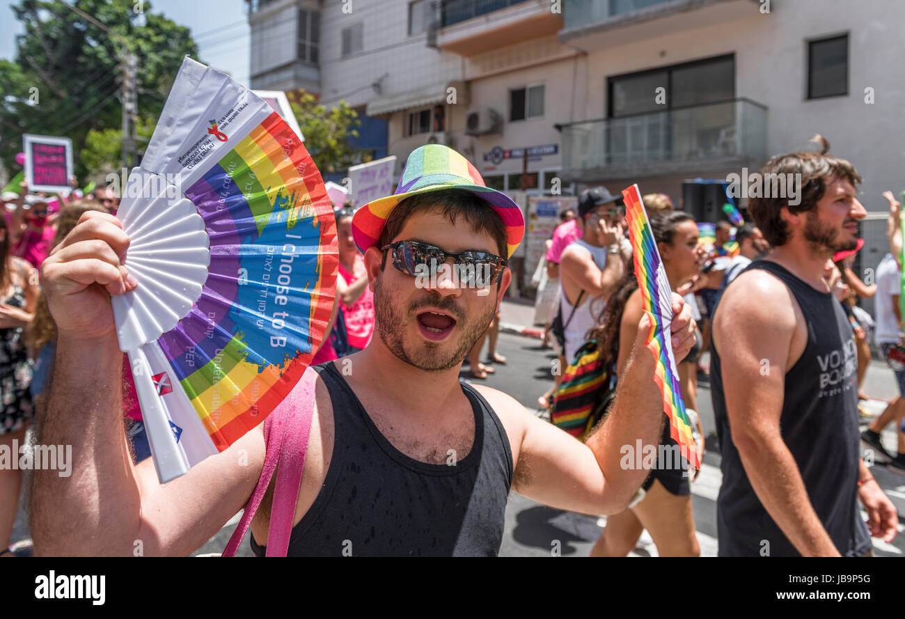Participants in the gay parade in Tel Aviv Stock Photo - Alamy