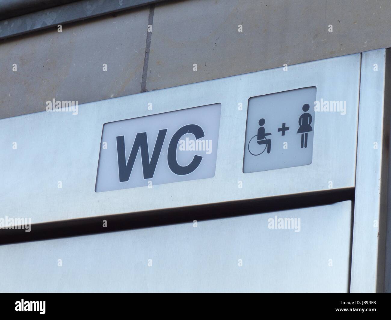 Mall washroom sign hi-res stock photography and images - Alamy