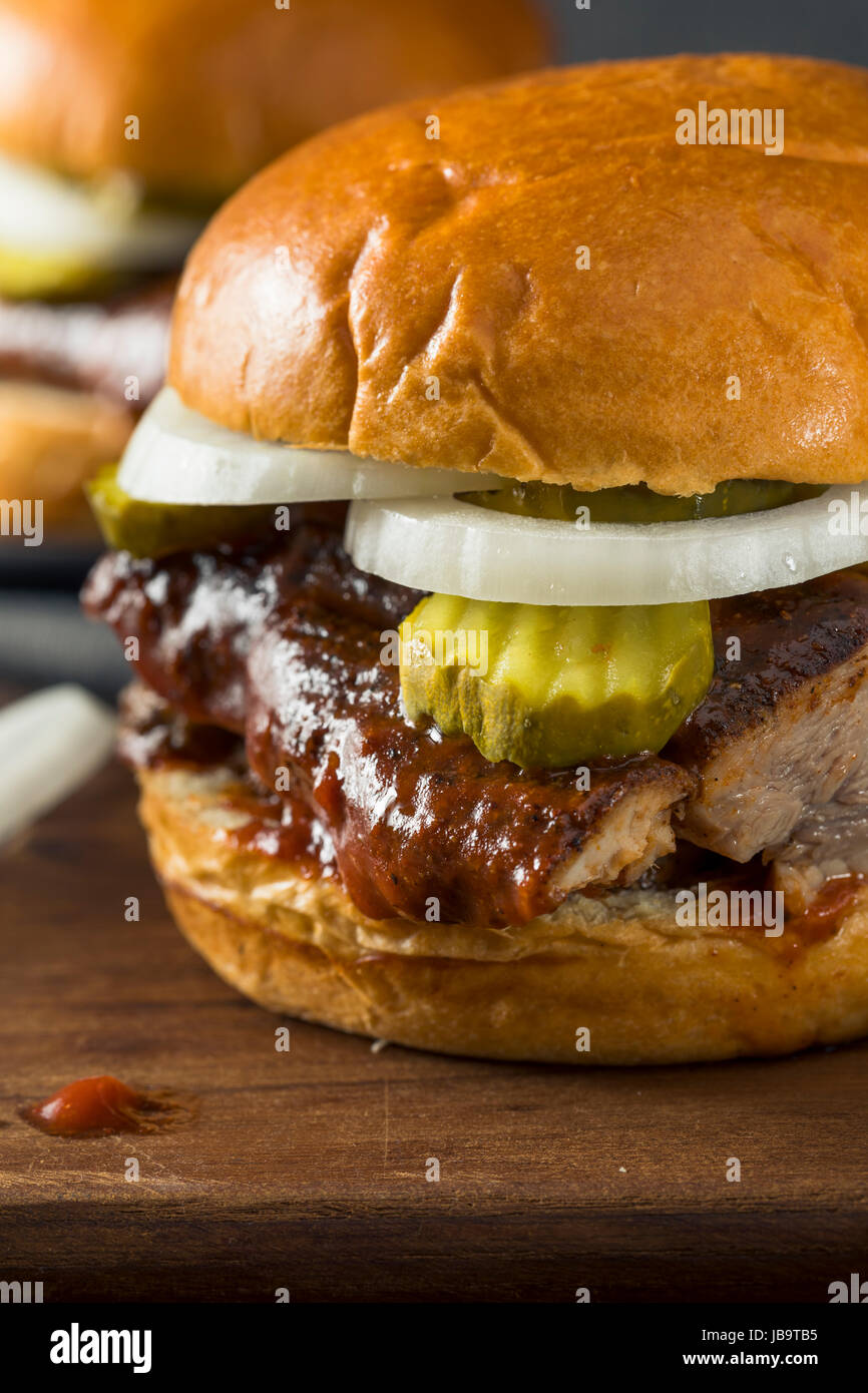 Bbq pork rib sandwich hi-res stock photography and images - Alamy